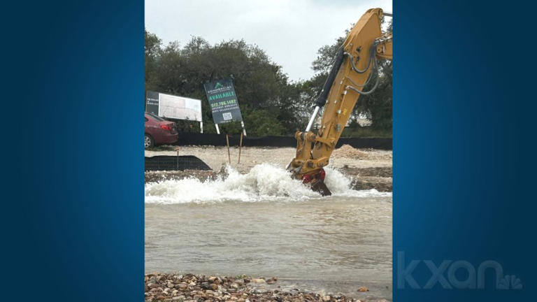 Crews work on water main break at Crystal Falls Parkway in Leander