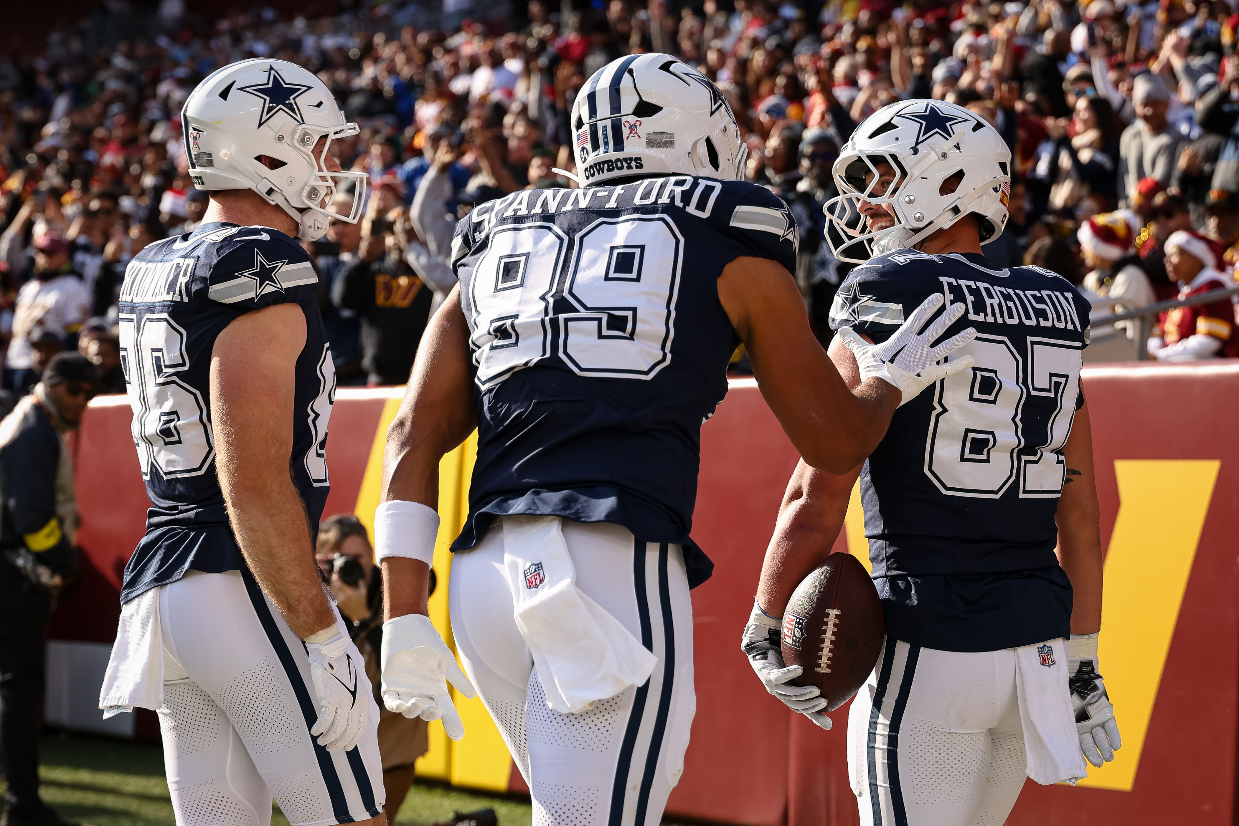 In a record-breaking draft for tight ends, the Cowboys waited