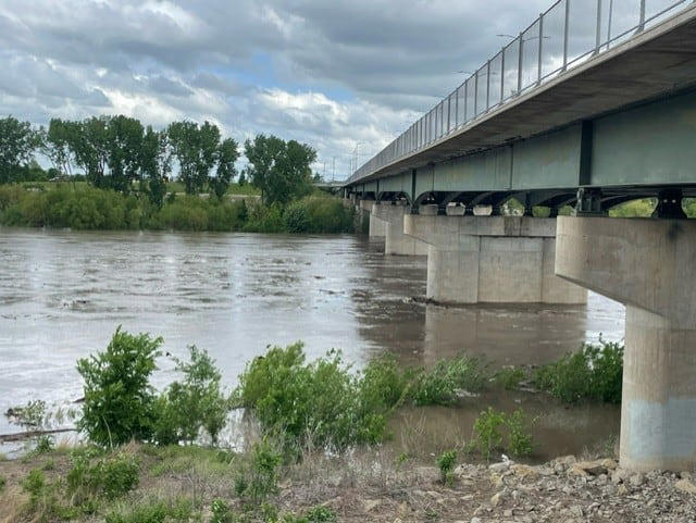 Topeka Fire Department rescues man in Kansas River Monday