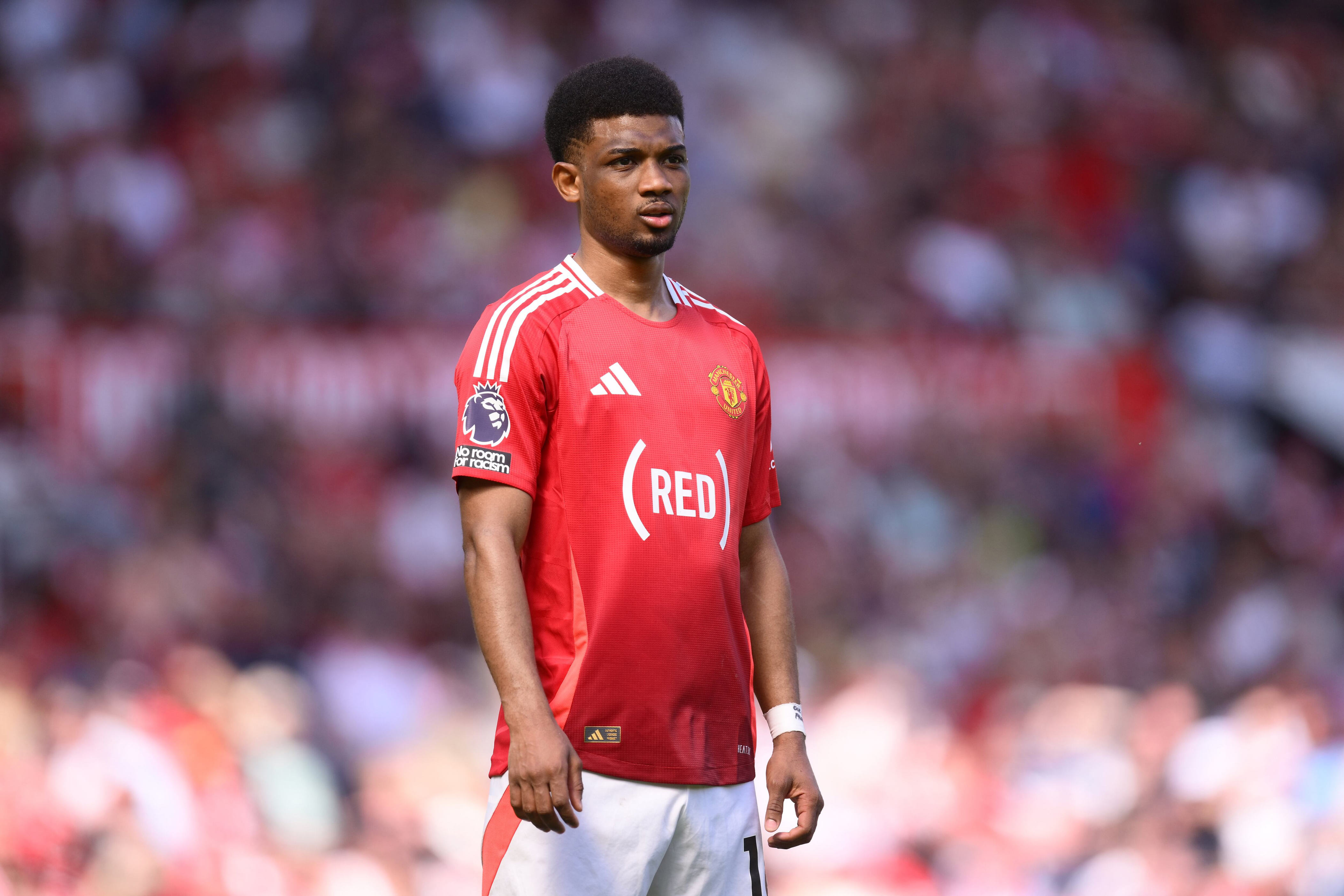 Why are Manchester United wearing a different sponsor against Brentford ...