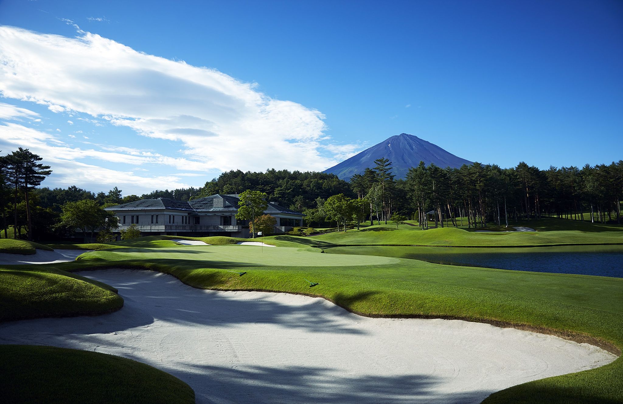 A golf break like no other in the foothills of Mount Fuji, Japan