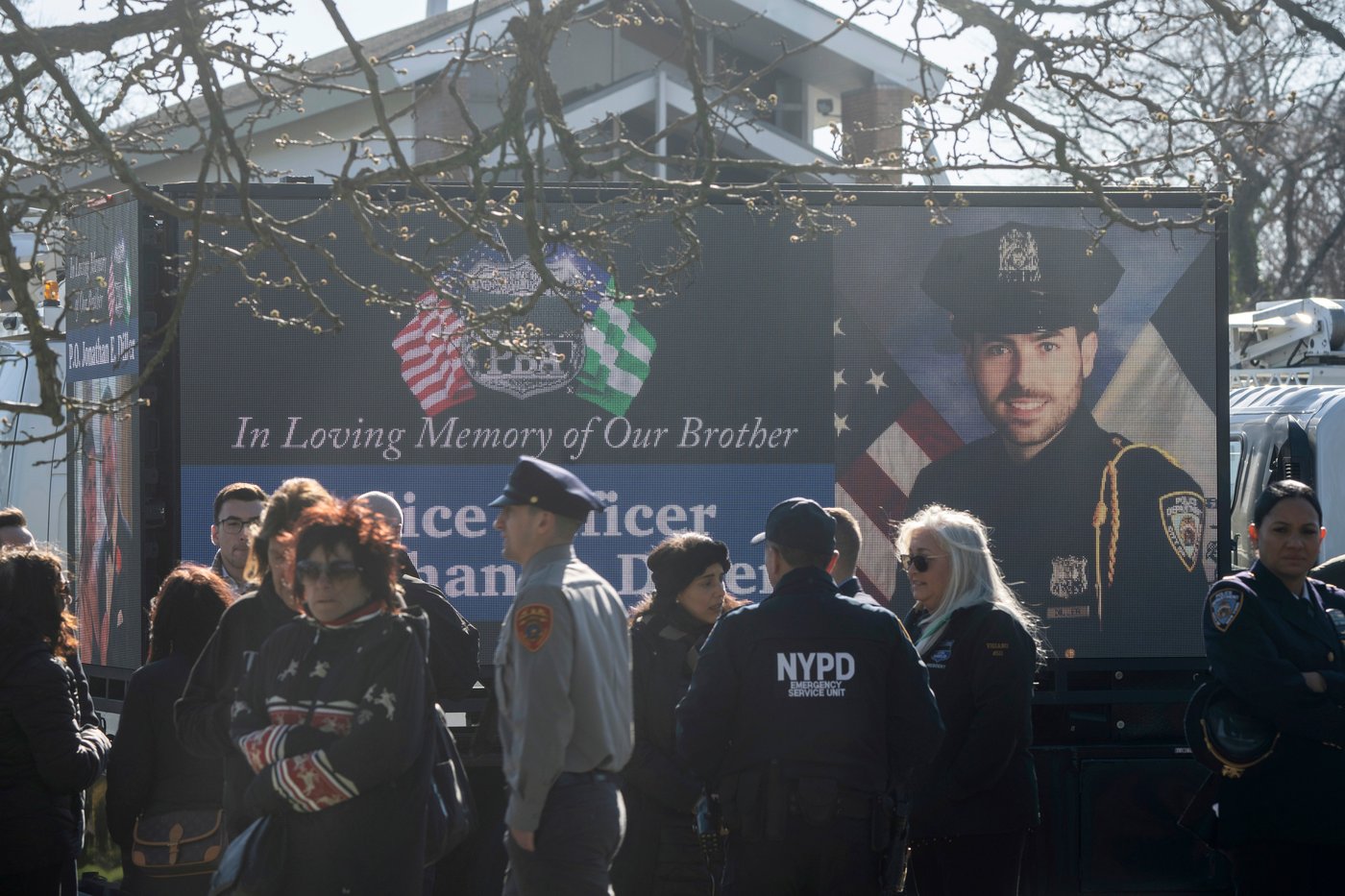 Man convicted in 2024 killing of NYPD officer sentenced to 115 years to ...