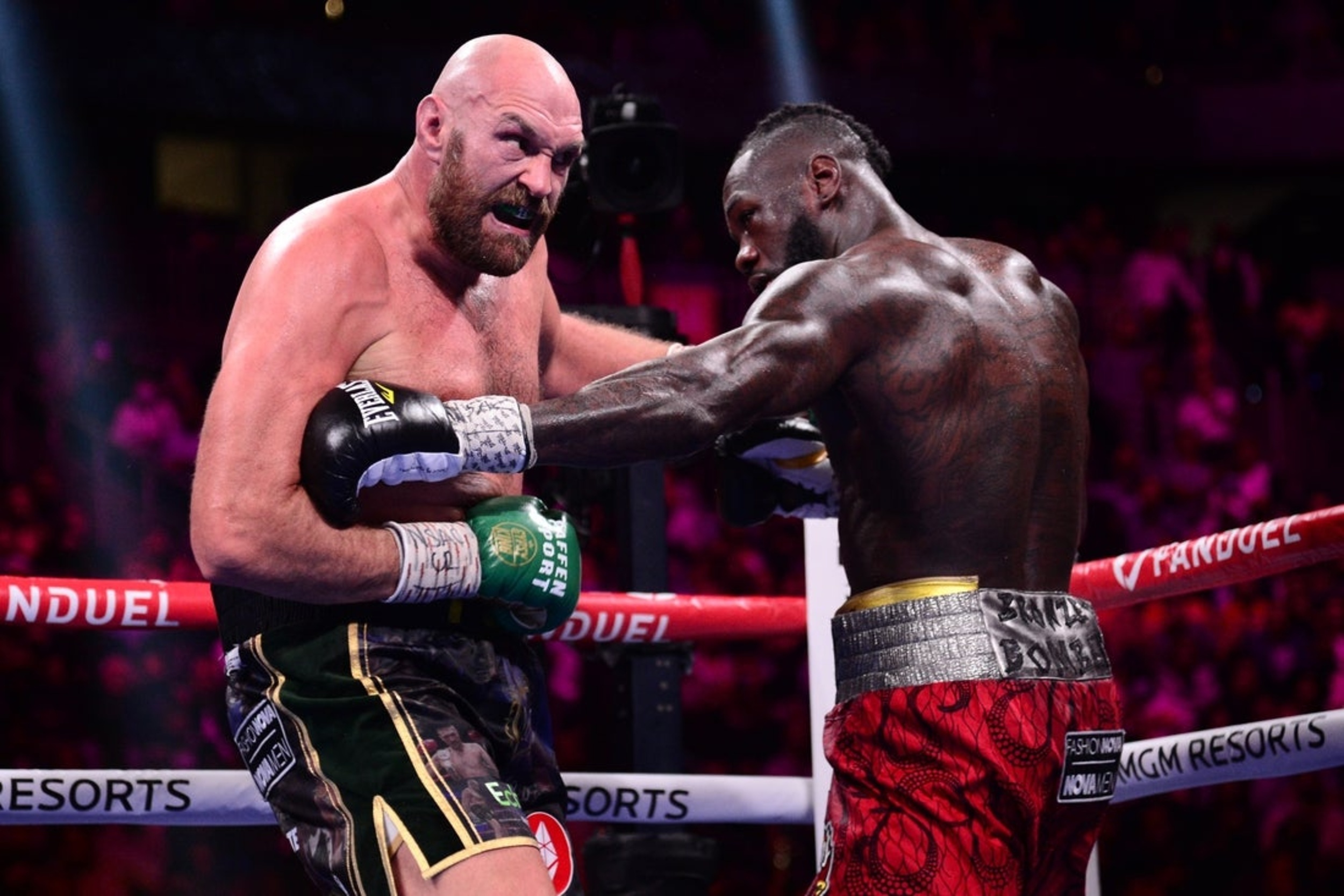 Tyson Fury, Anthony Joshua set for 2026 fight