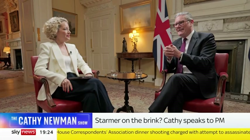 PM calls wife 'absolute rock' before Commons vote on Mandelson row