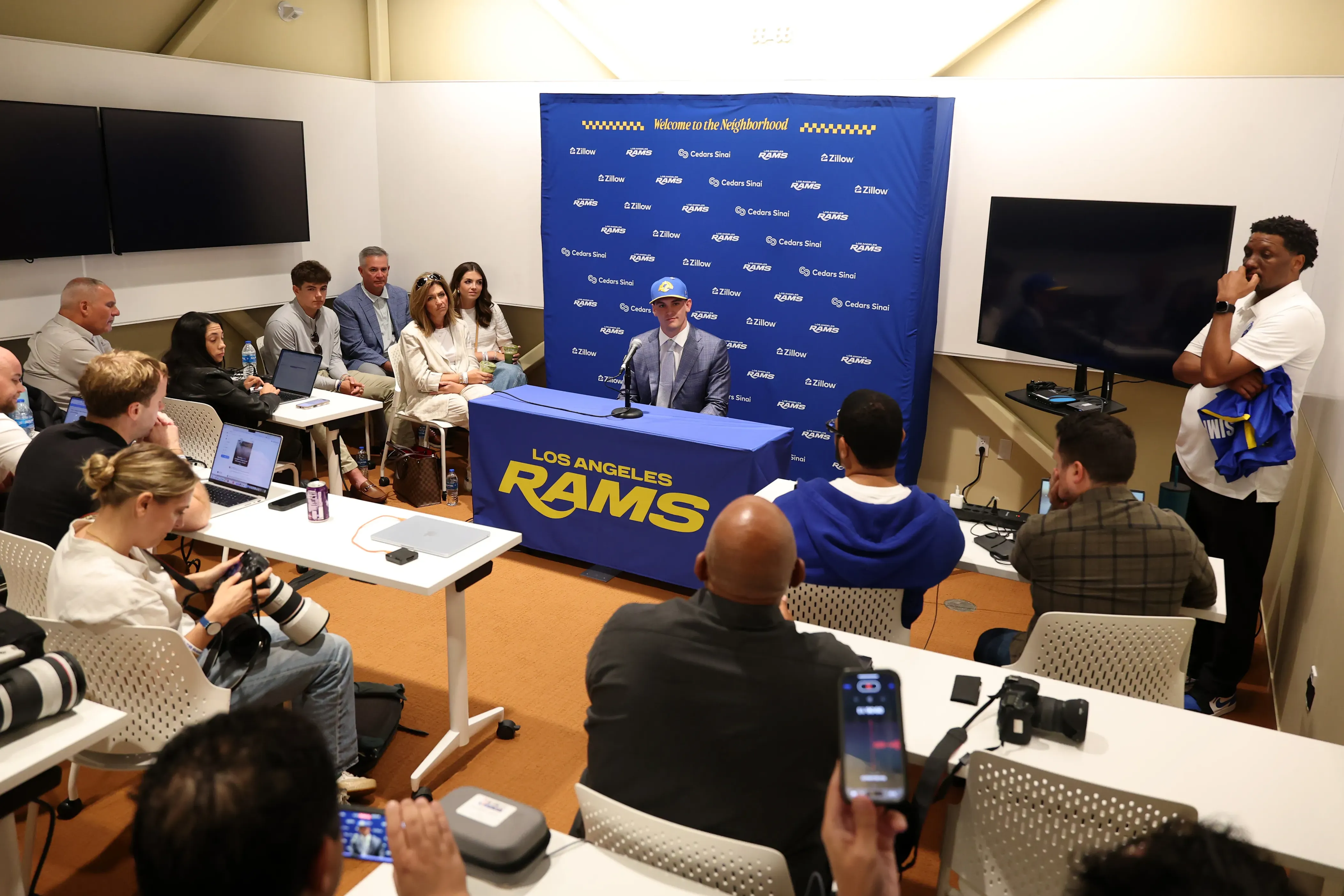 A guy he won't have to play this year, Kyle Brandt's one-liner ...