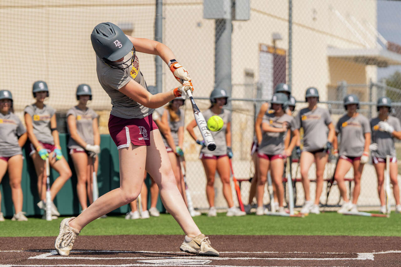 Dripping Springs, Hutto power Central Texas' 13 first-round UIL ...
