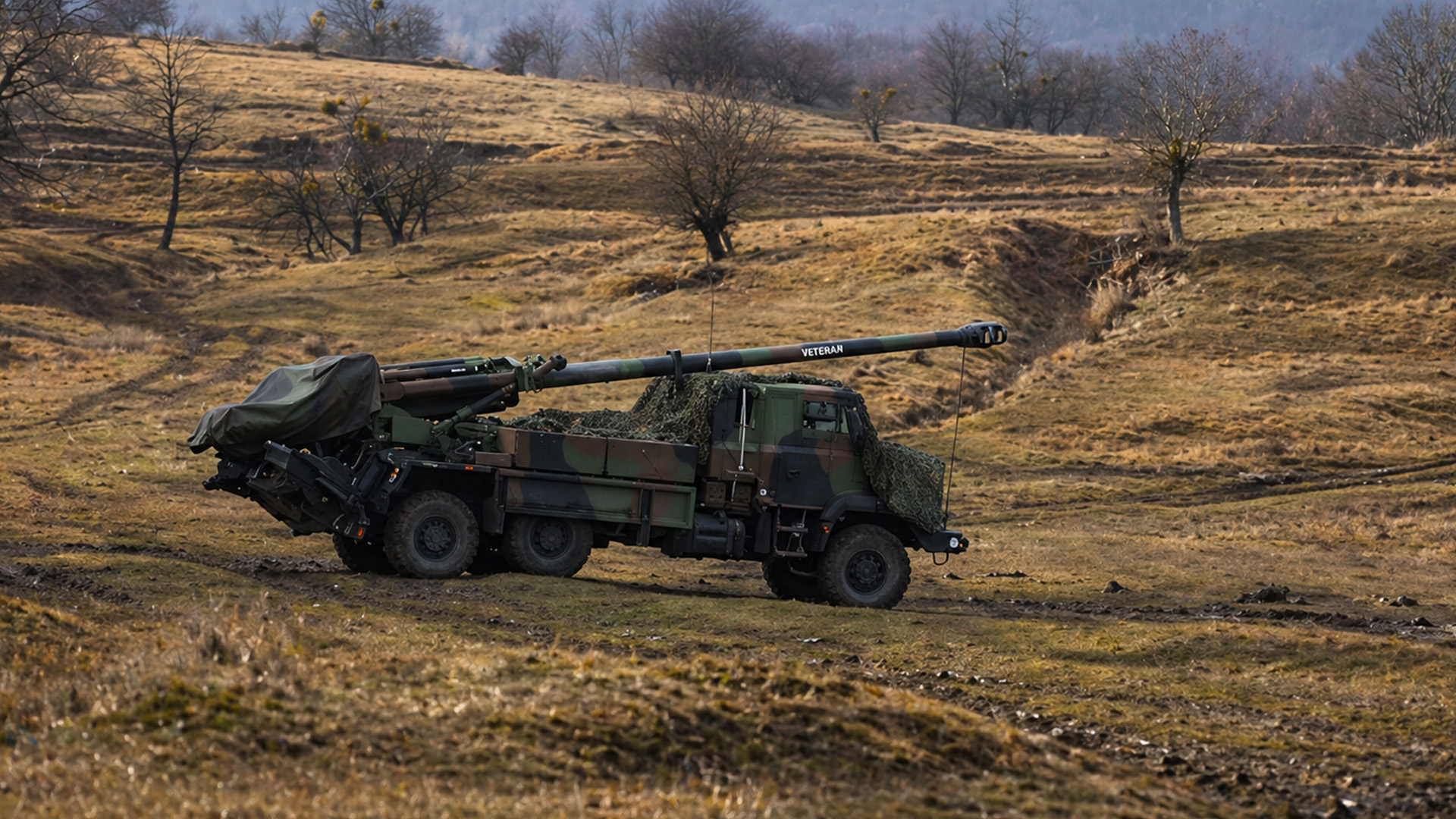 French army fires howitzers in live training