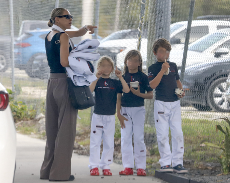Anna Kournikova's kids are taking martial arts, and the matching gis ...