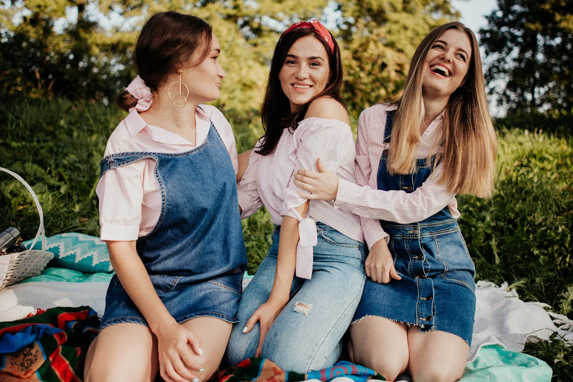 Joining random girls for lunch: What happened next was unexpected