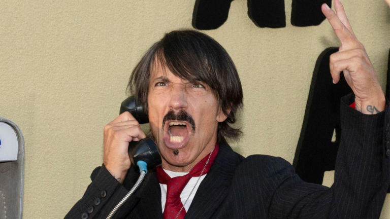 Red Hot Chili Peppers singer Anthony Kiedis’ girlfriend Eileen Kelly ...