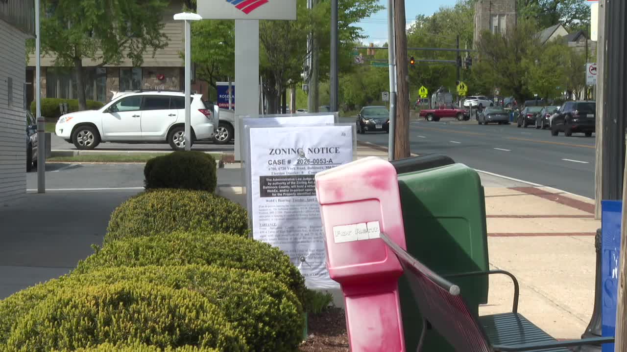 Towson neighbors oppose the new illuminated Bank of America signs
