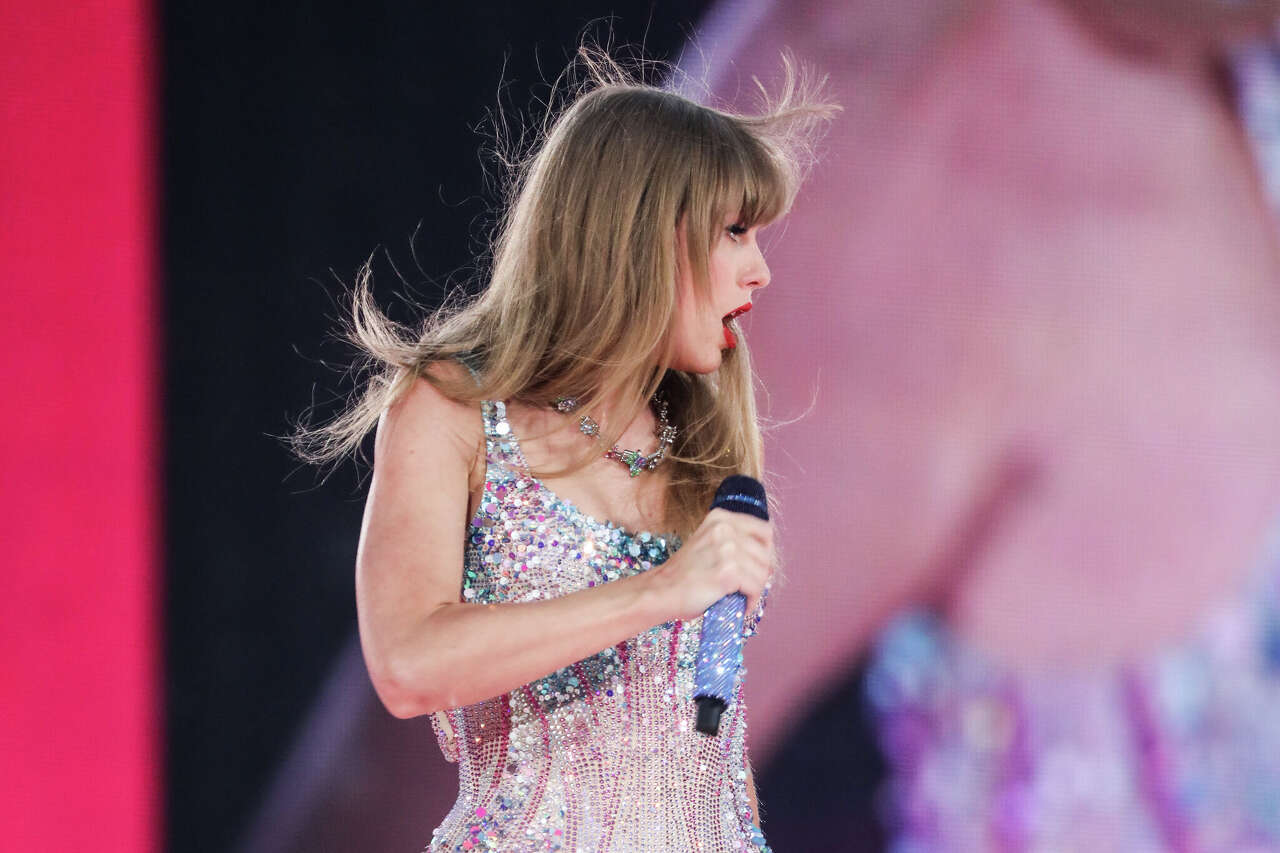 Taylor Swift wants to trademark her voice and image to fight AI fakes