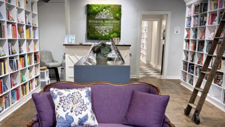 These Delaware County bookstores can prop up your summer reading list