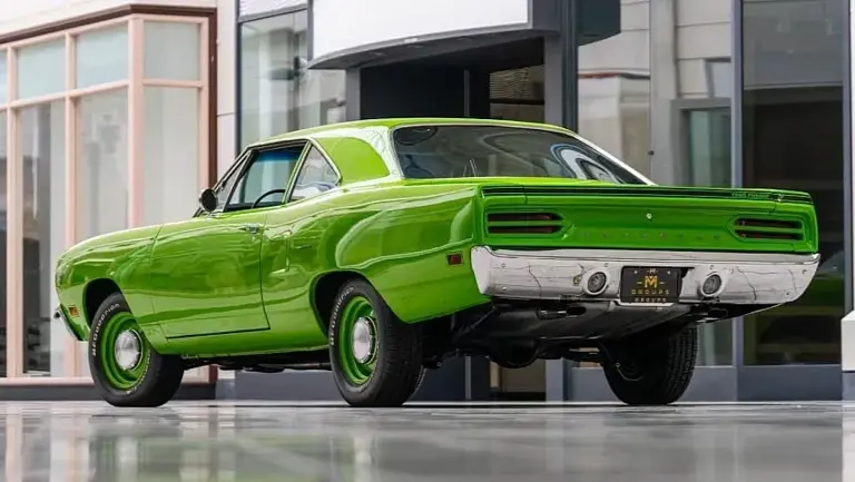 Rare six-barrel 1970 Plymouth Road Runner heads to Indy auction after ...