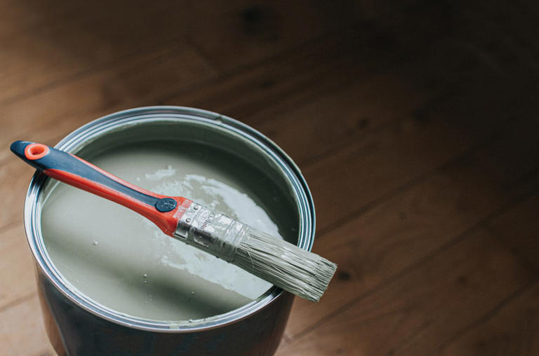 8 things you should never toss in the trash, according to an expert