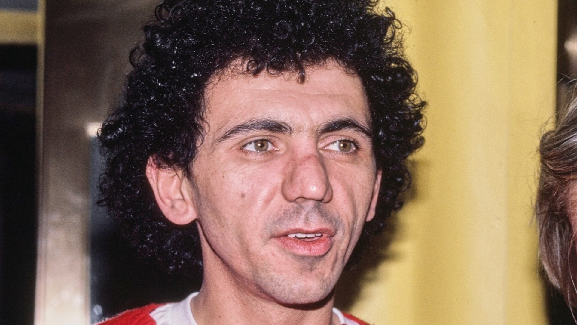 One-hit wonder stars who were poorer than you realized