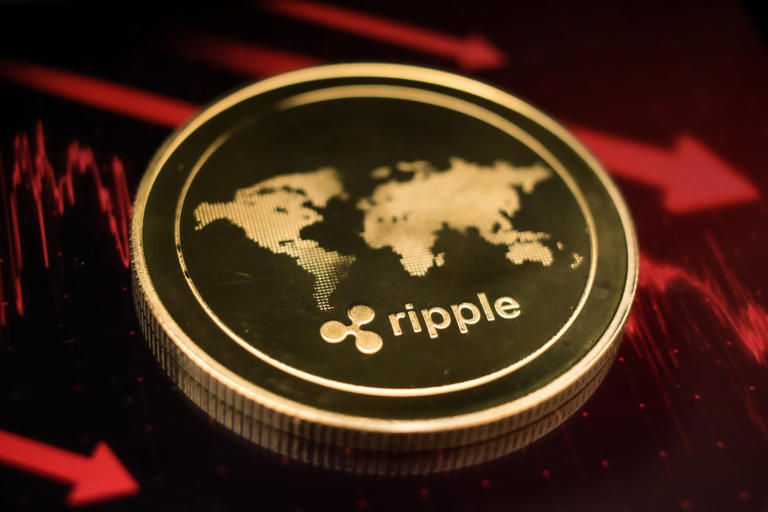 This ETF promises 36% annual income from XRP. It lost 22% in one month.