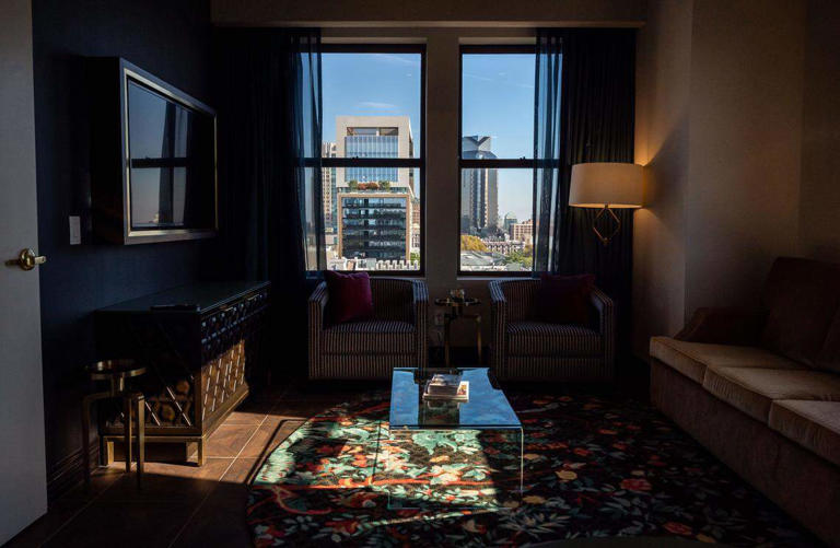 Downtown Sacramento hotel project extended again, documents say