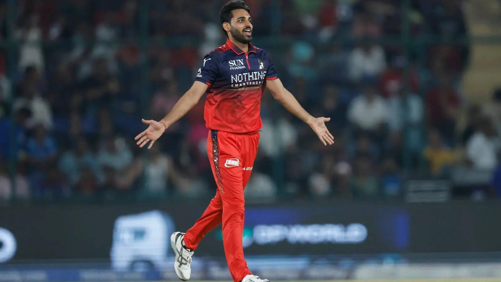 భువీలో స్వింగ్ వేడి ఇంకా తగ్గలే.. 3/5తో స్వింగ్ కింగ్ ఈజ్ బ్యాక్!