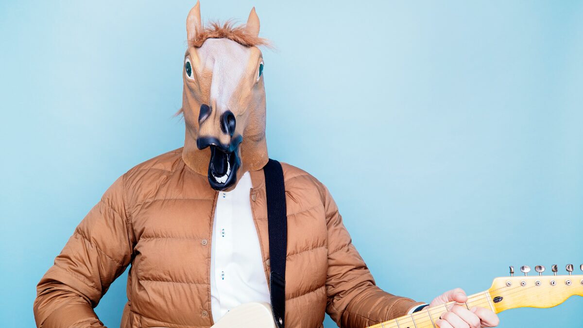 Resolution Minerals rocks on with tungsten concentrate at Horse Heaven