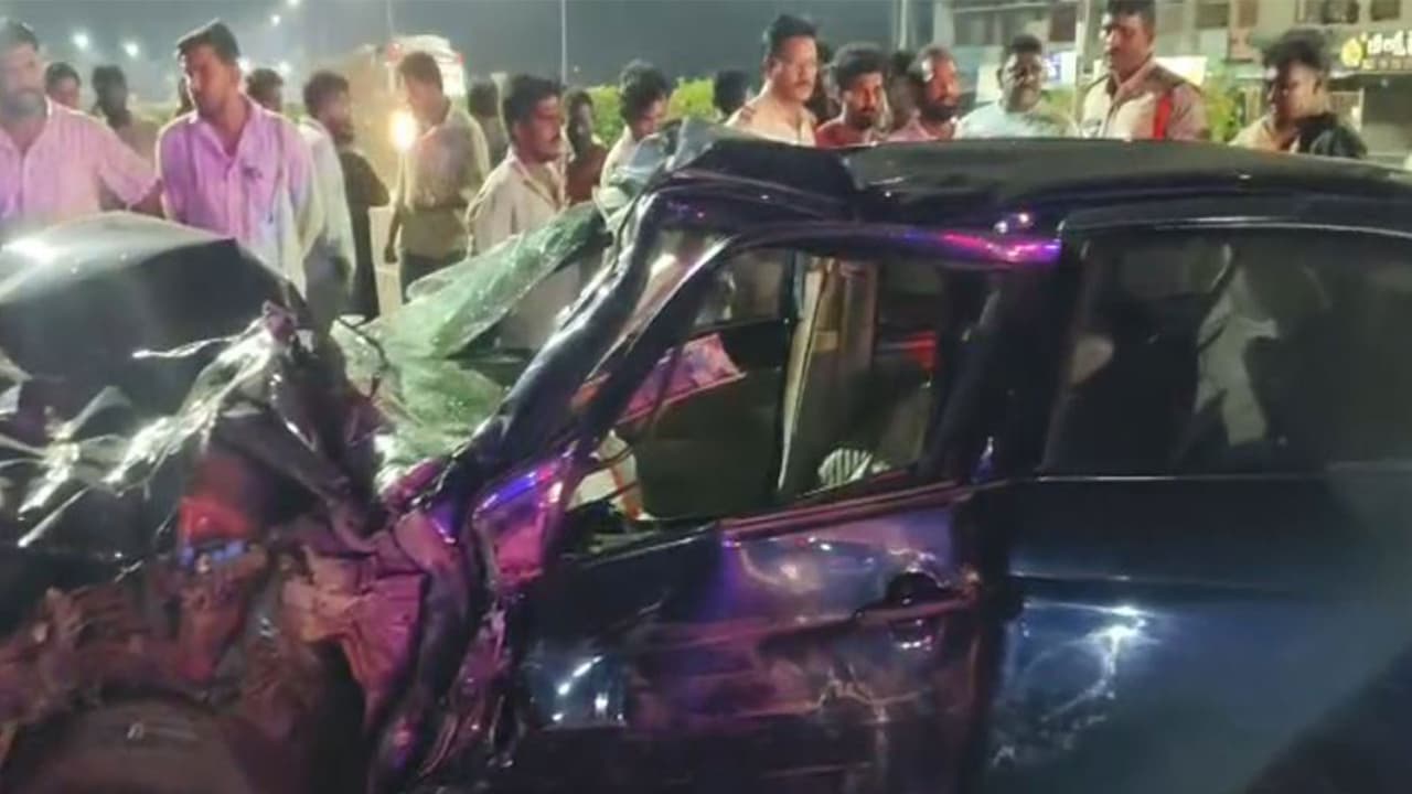 Andhra Pradesh: 4 dead in Vizianagaram, 3 in East Godavari accident