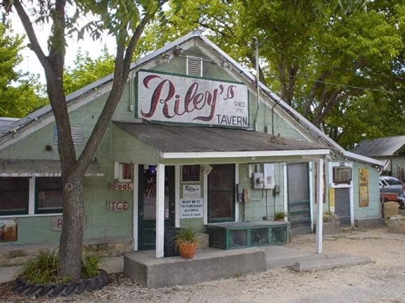 Discover Texas history at one of the state’s oldest bars