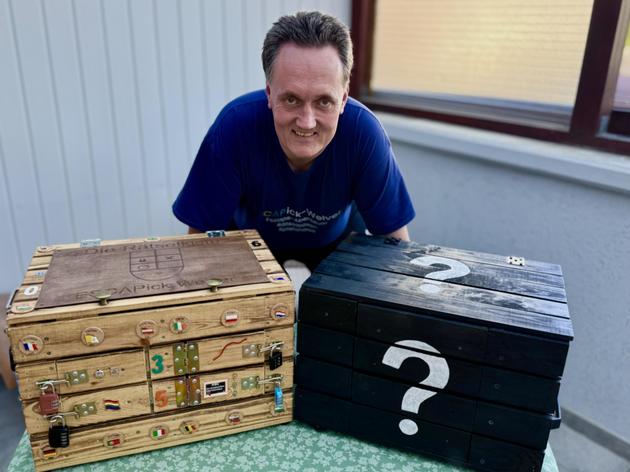 Neuer Escape-Room-Spaß in Telefonzelle und kuriosen Boxen – "Es ist ...