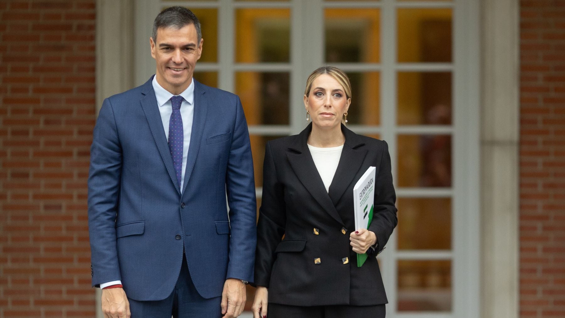 El Gobierno recibe a Guardiola con más retrasos del AVE: no llegará a ...