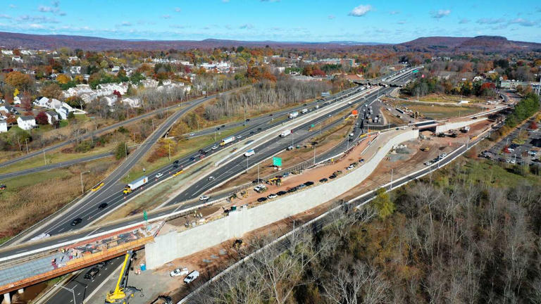 $712M overhaul of I-91, I-691, Route 15 interchange enters new phase ...