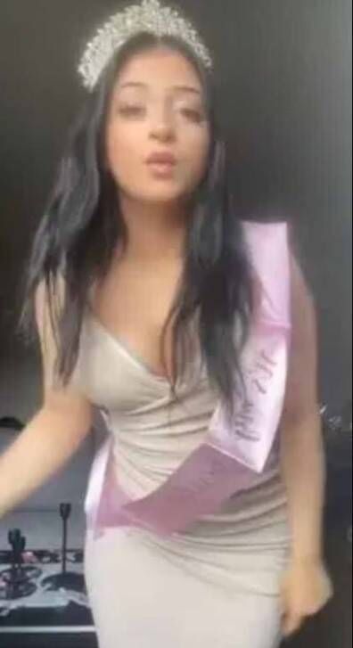 Teen took one last selfie before she was 'killed by her own friends'