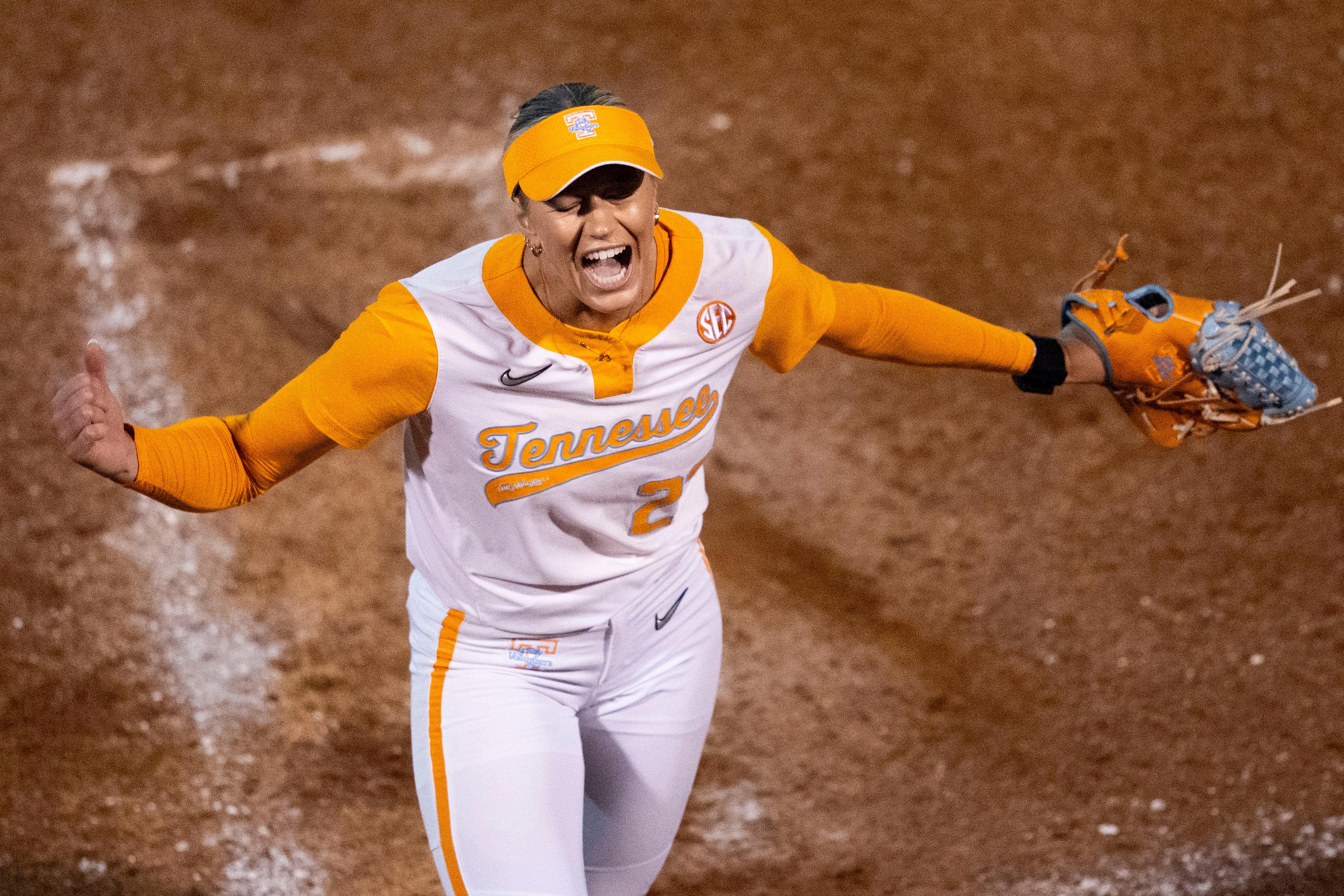 Tennessee softball pitcher Karlyn Pickens the No. 1 overall pick in ...