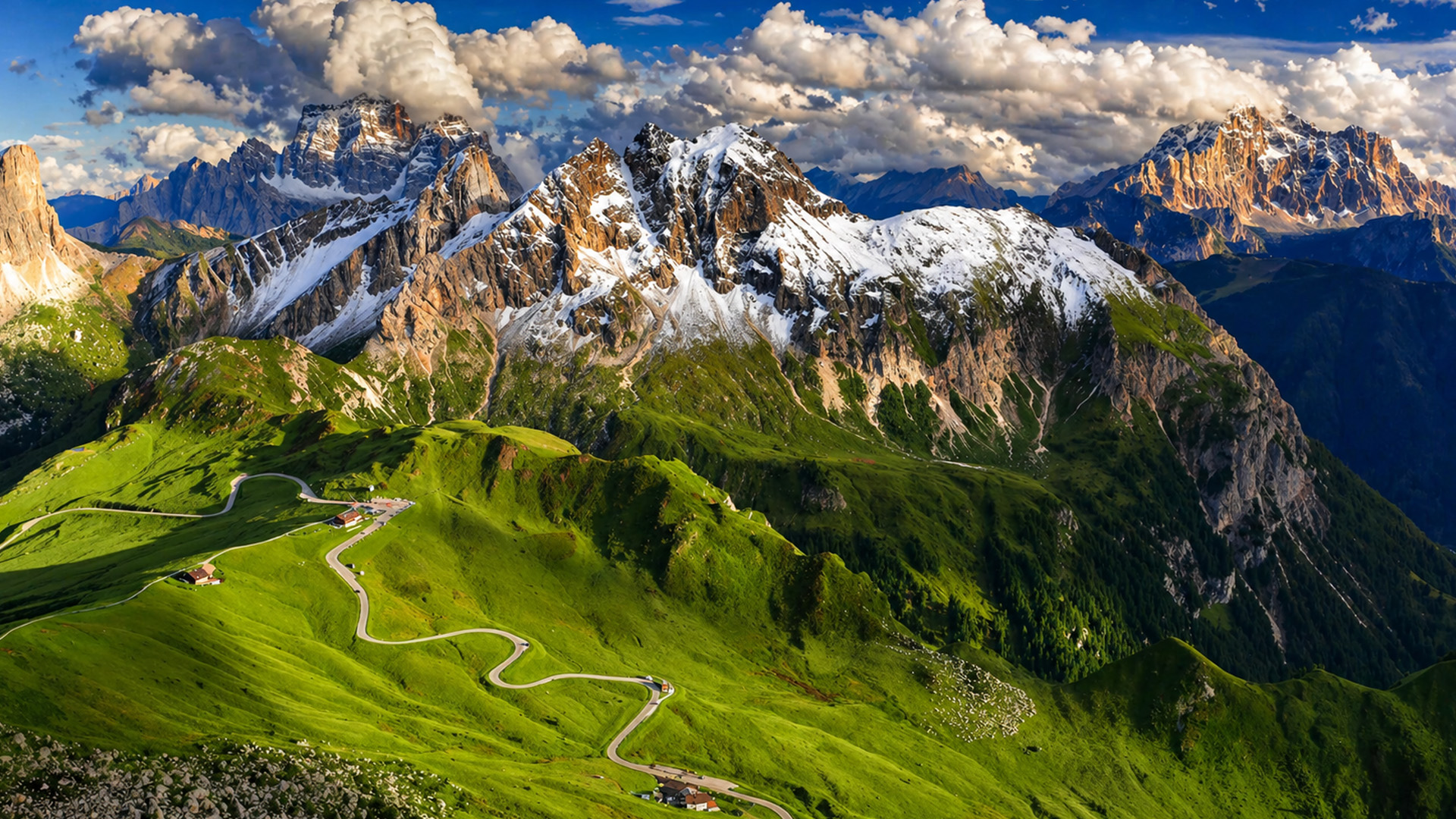 আপনি কি এই বাঁকানো রাস্তায় গাড়ি চালানোর ঝুঁকি নেবেন?
