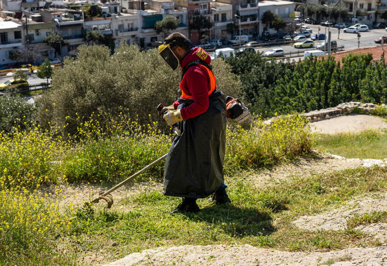 Καθαρισμός οικοπέδων: Η προθεσμία, οι ποινές, οι εξαιρέσεις