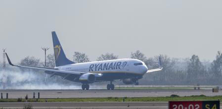 Ryanair debe indemnizar a una pasajera por adelantar su vuelo a causa ...