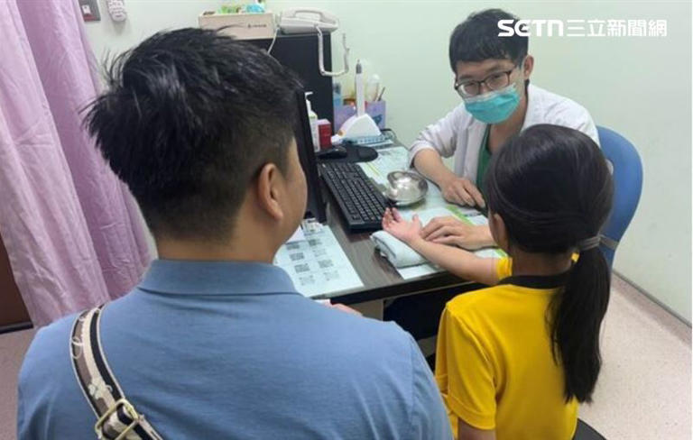 才小一7歲就長胸「性早熟」! 女童愛吃「1食物」惹禍 醫：男生更要注意