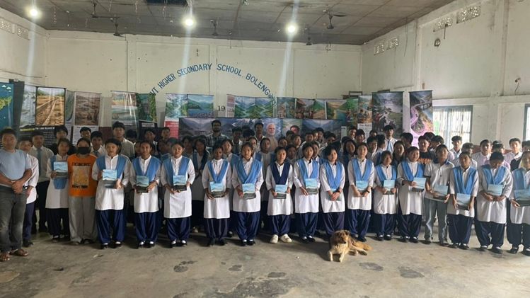 Arunachal school exhibition engages 330 students on Siang project ...