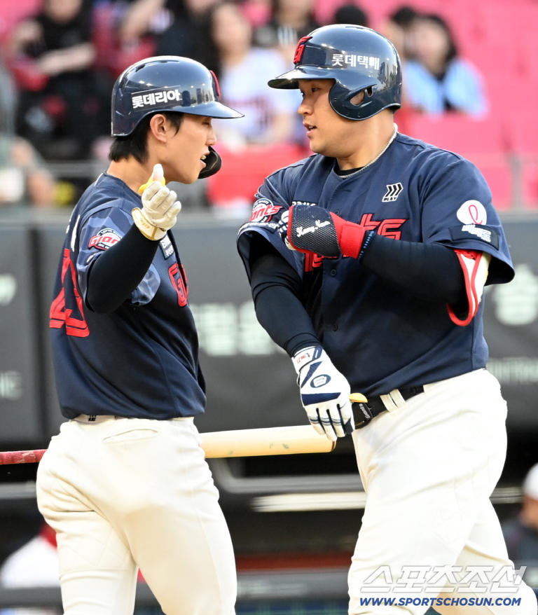 롯데 손성빈 한태양이 사라졌다!→ 유강남 주전포수. 에이스 김진욱과 배터리 [부산 현장]
