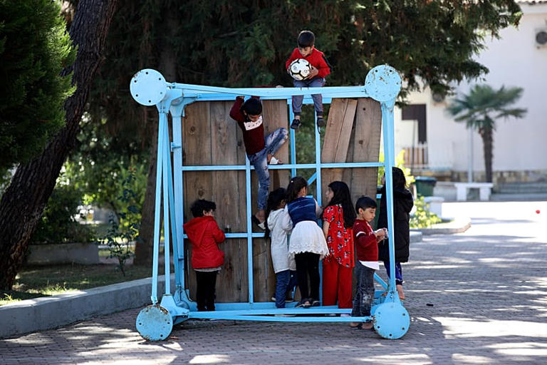 ΟΗΕ: Επίπληξη στη Σουηδία για διπλή απέλαση νεαρού Αλβανού με αναπηρία