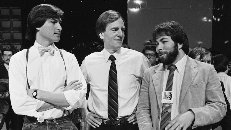 Who is Ronald Wayne? The Apple co-founder who gave up a $400 billion ...