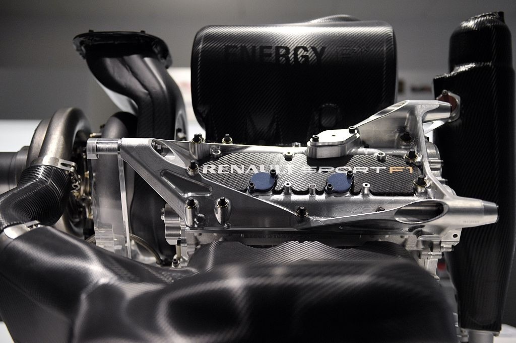 FIA agrees with F1: "We cannot be hostage to automotive companies"