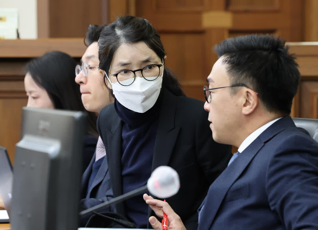 김건희, 항소심서 징역 4년 선고···주가조작·통일교 청탁 추가 유죄 인정 (종합)