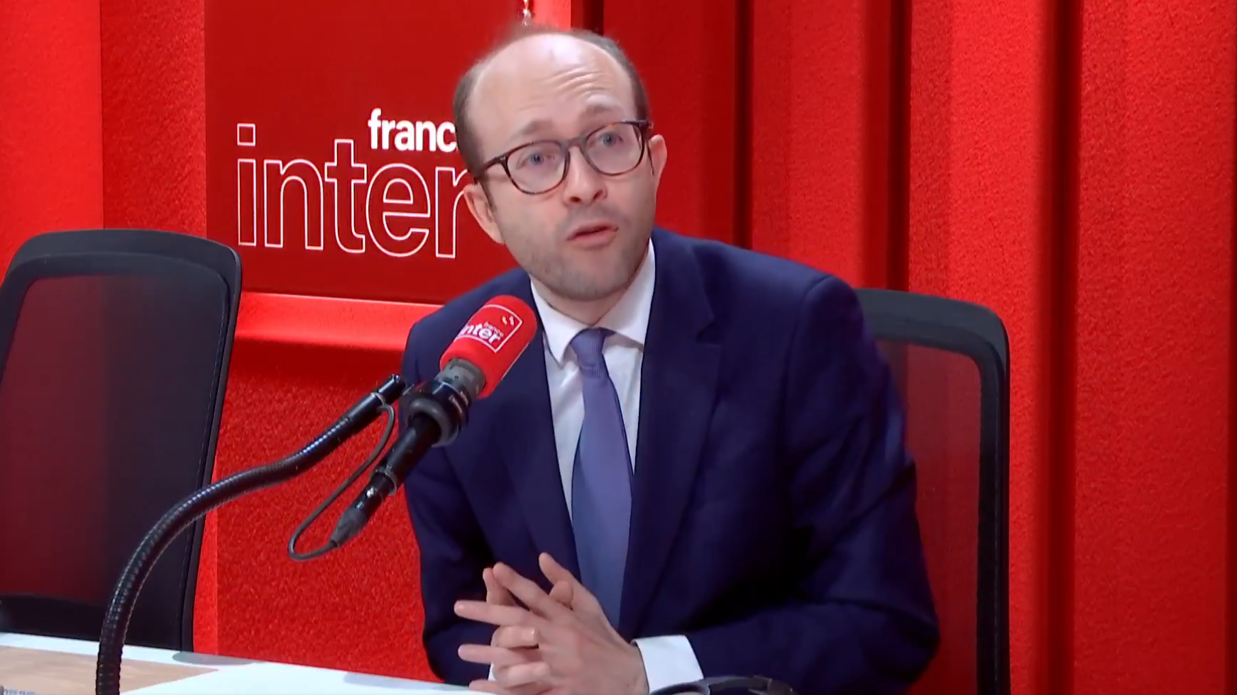Jérémie Patrier-Leitus marche sur des œufs pour justifier son vote sur ...