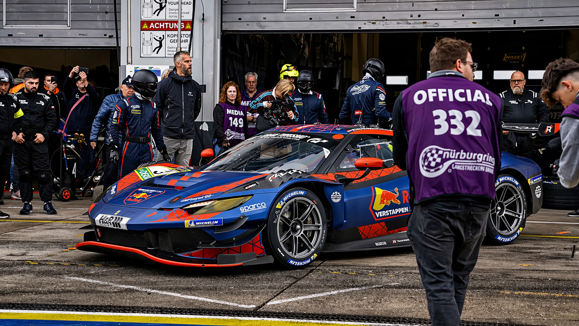 What happens when an F1 winner races at the Nürburgring?