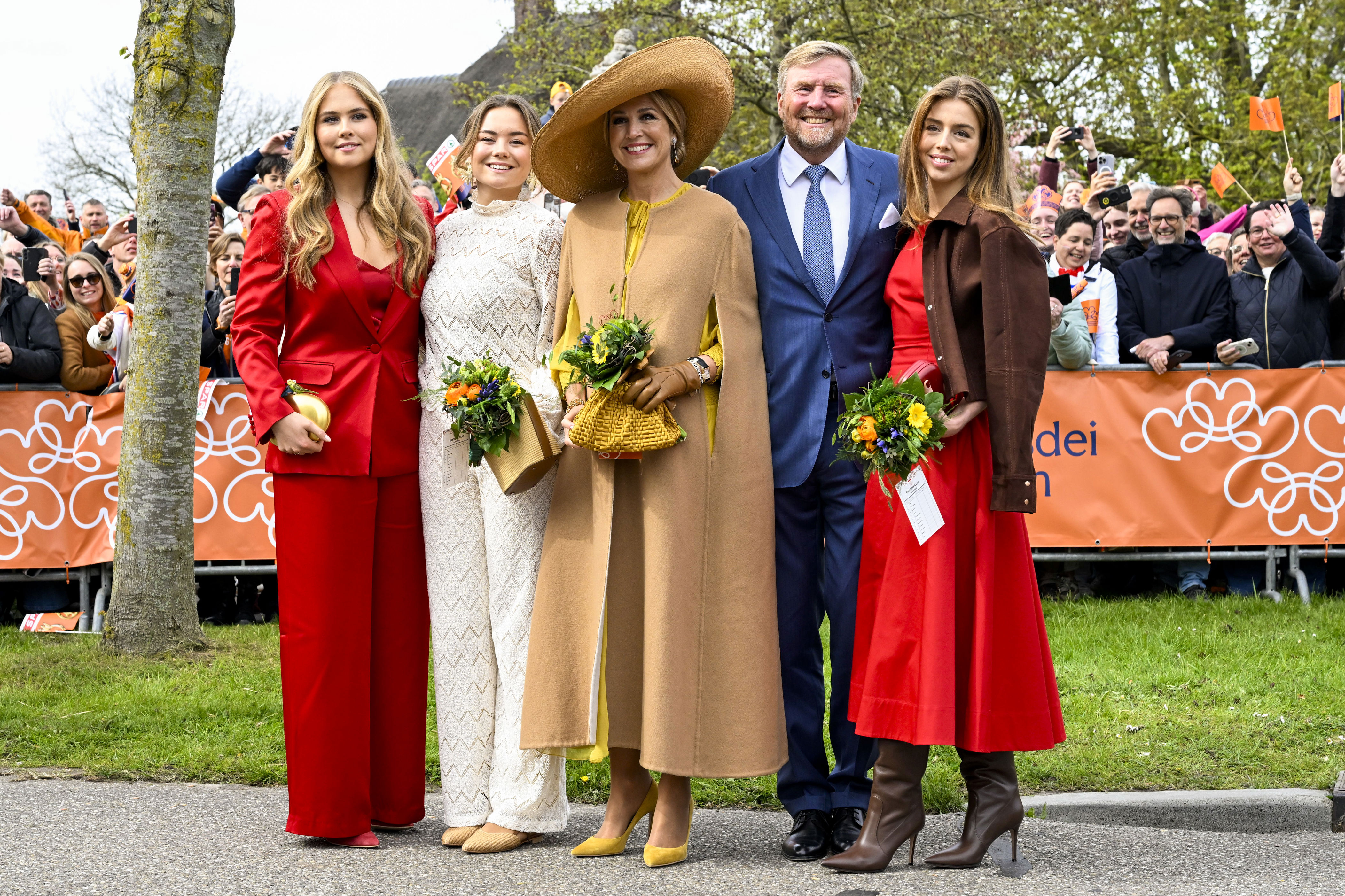 Zien: rood, wit en geel voor Máxima, Amalia, Alexia en Ariane deze ...