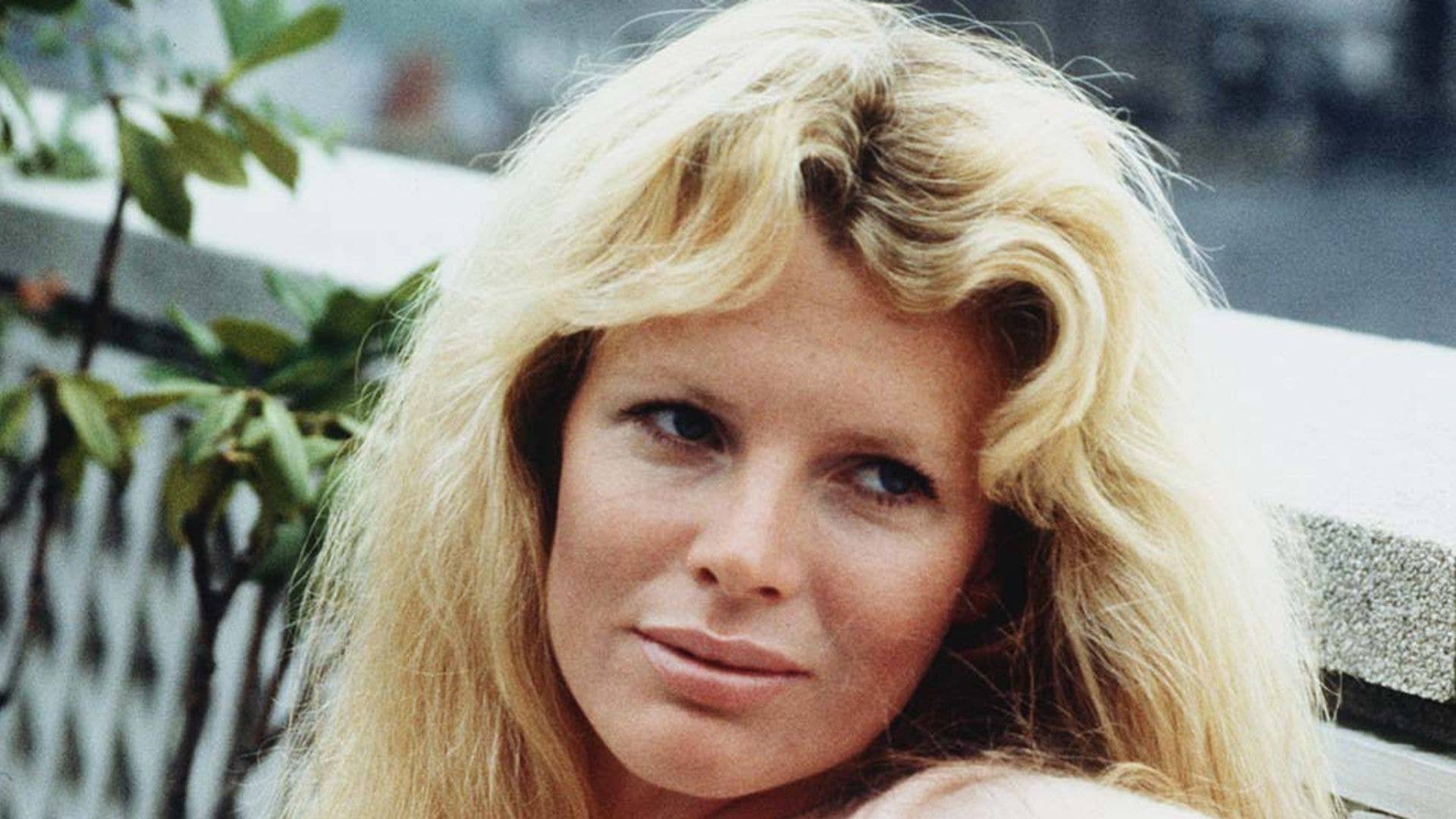 Former Bond girl Kim Basinger, 72, is unrecognizable in unearthed photos