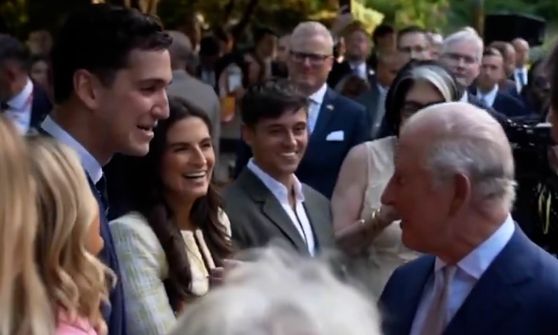 King's priceless reaction to US comedian as he tries his best Charles ...