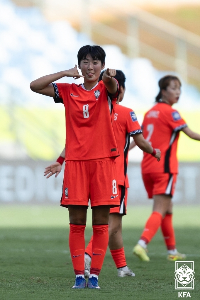 여자축구 김신지, 스코틀랜드 선수협회 '올해의 팀' 선정
