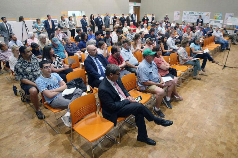 Contributor: How Spanish speakers are shut out of LA.'s planning processes