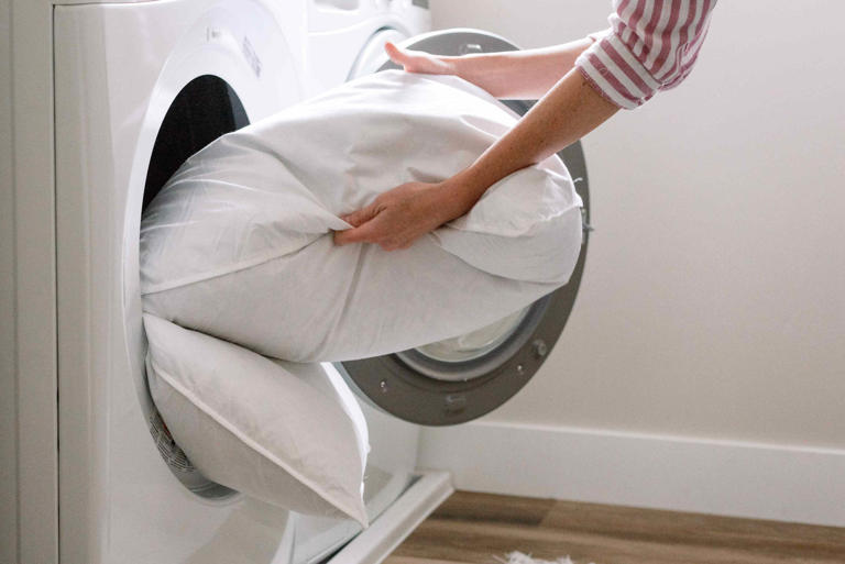 How to wash a down pillow at home so it's finally clean once and for all