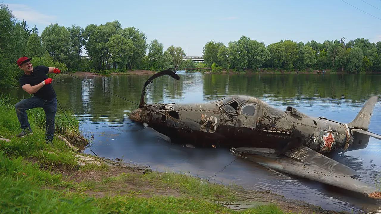 Found parts of airplane underwater while magnet fishing!